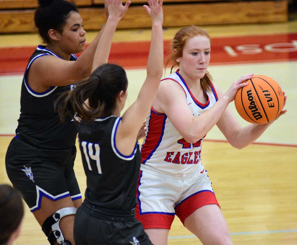 PREP BASKETBALL ROUNDUP: Vinemont holds off Falkville 52-46 for season-opening win; Lady Eagles ...