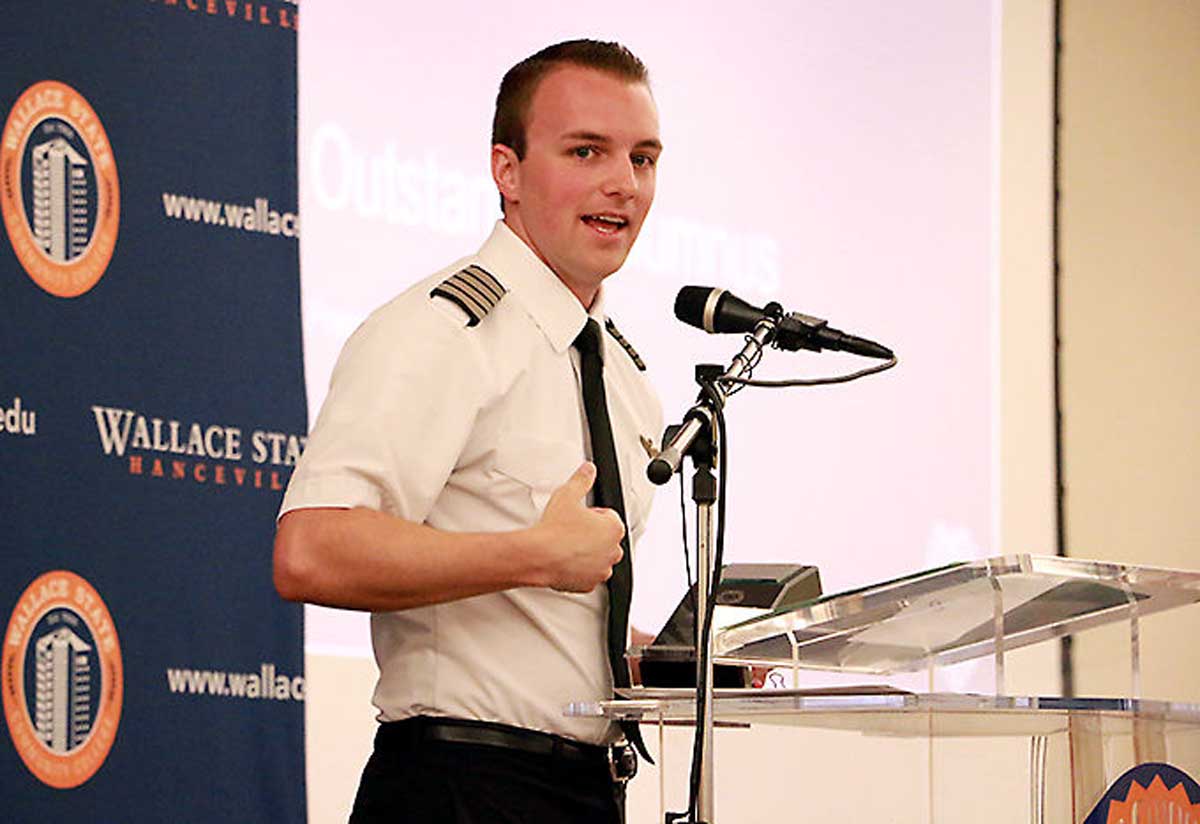 (Video) Pilot Aaron Mathis named Wallace State’s Most Outstanding ...