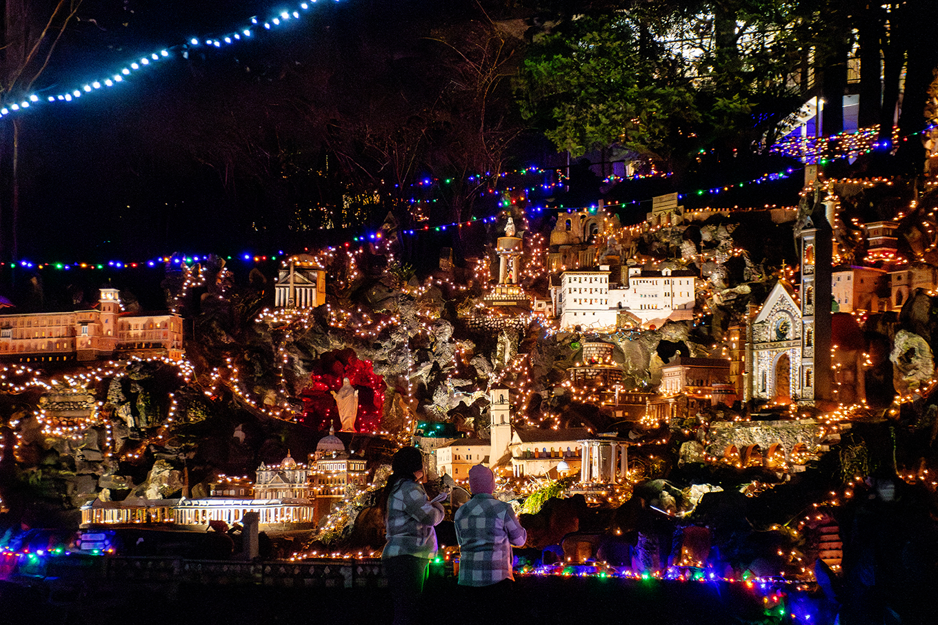 Christmas at the Grotto underway | The Cullman Times